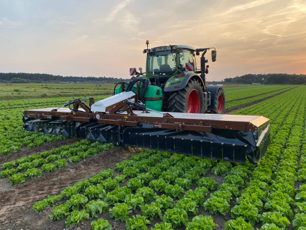 SpotSprayING spot sprayer - Farmstore